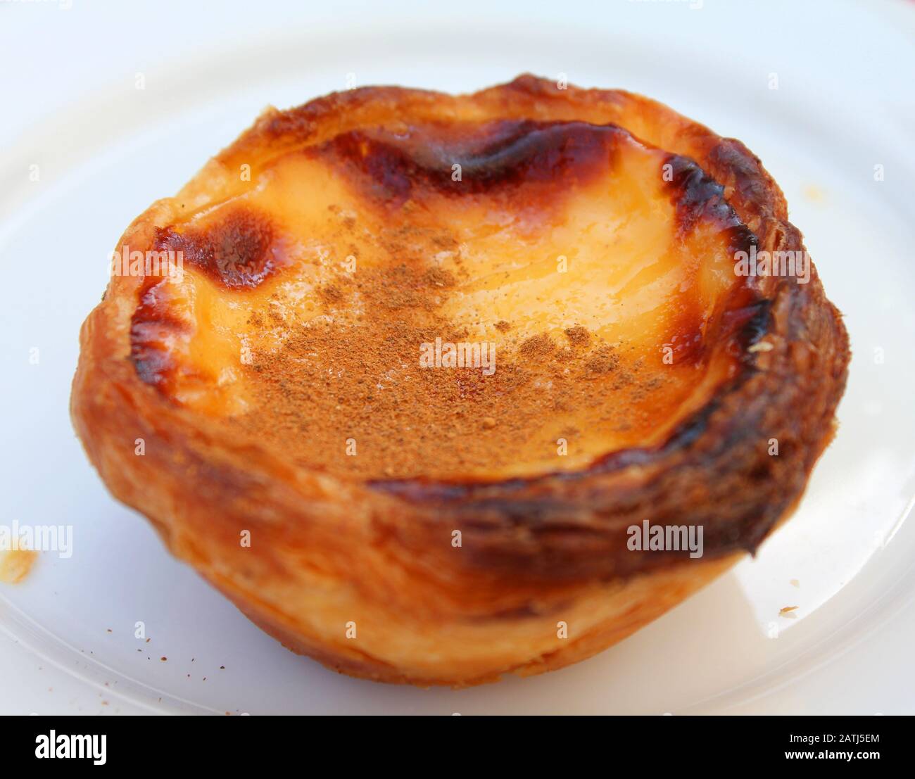 Pastel de Belem. Traditionl Lisbon custard tart Stock Photo - Alamy