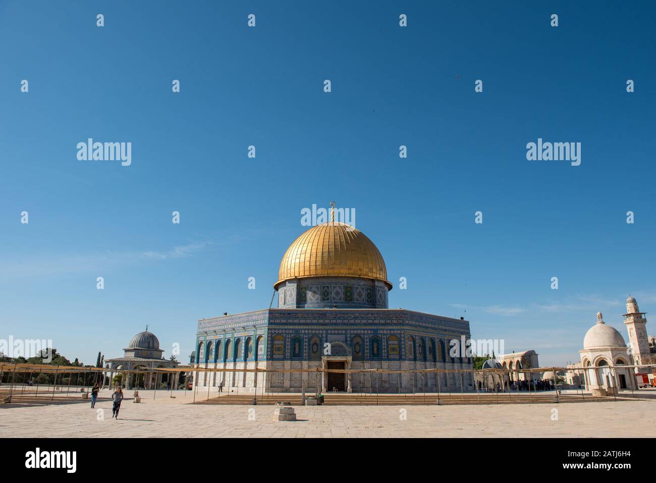 Islamic temple hi-res stock photography and images - Alamy
