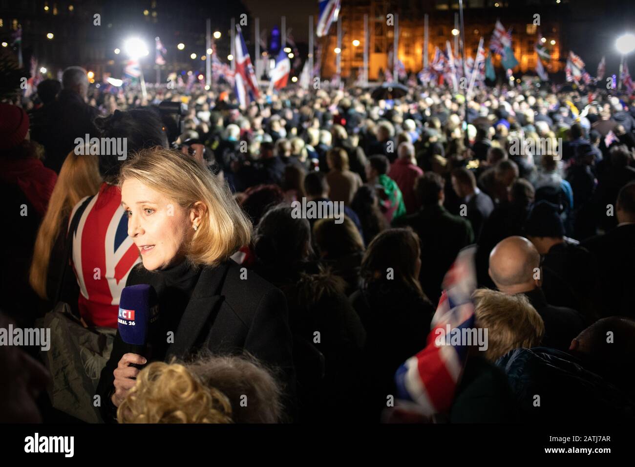 Female French TV anchor gives a live report from Westminster, London to ...