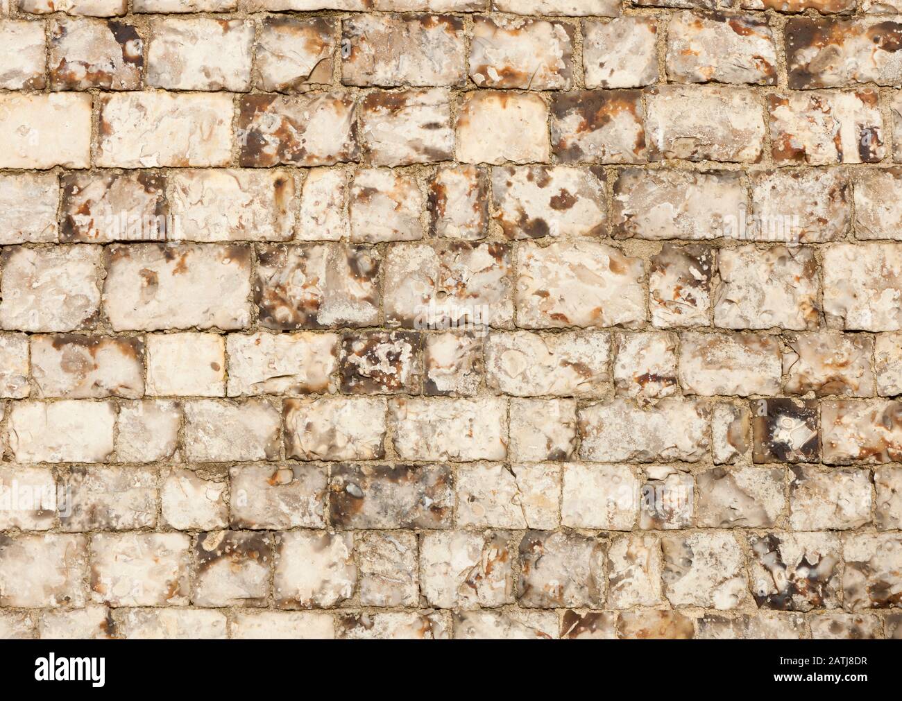 Flint wall building church hi-res stock photography and images - Alamy