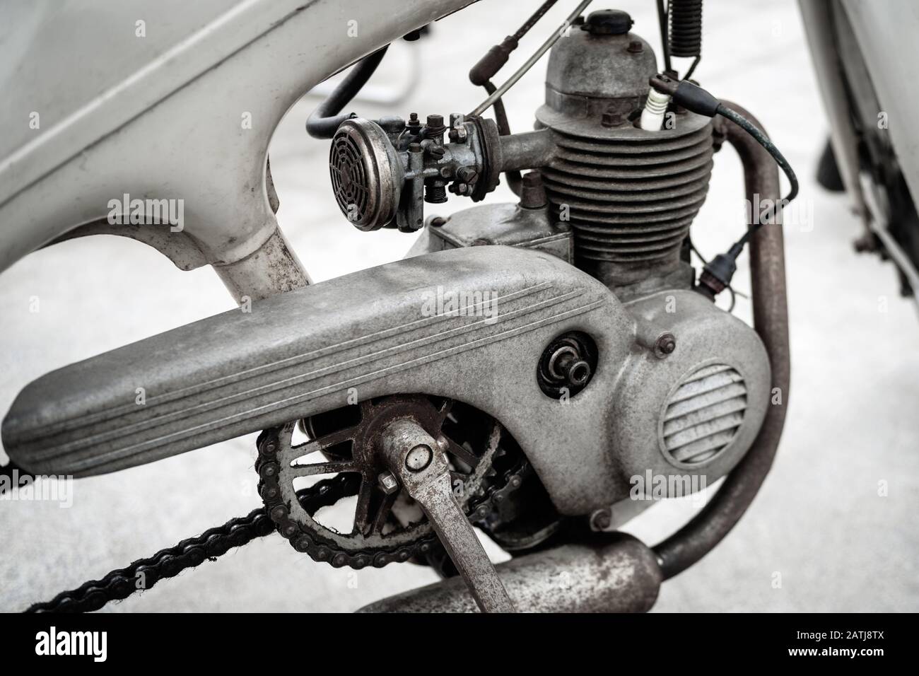 Old rusty motorcycle hi-res stock photography and images - Alamy