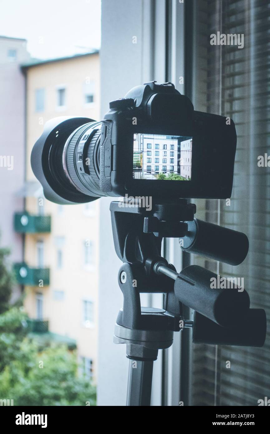 Monitor stalker hi-res stock photography and images - Alamy