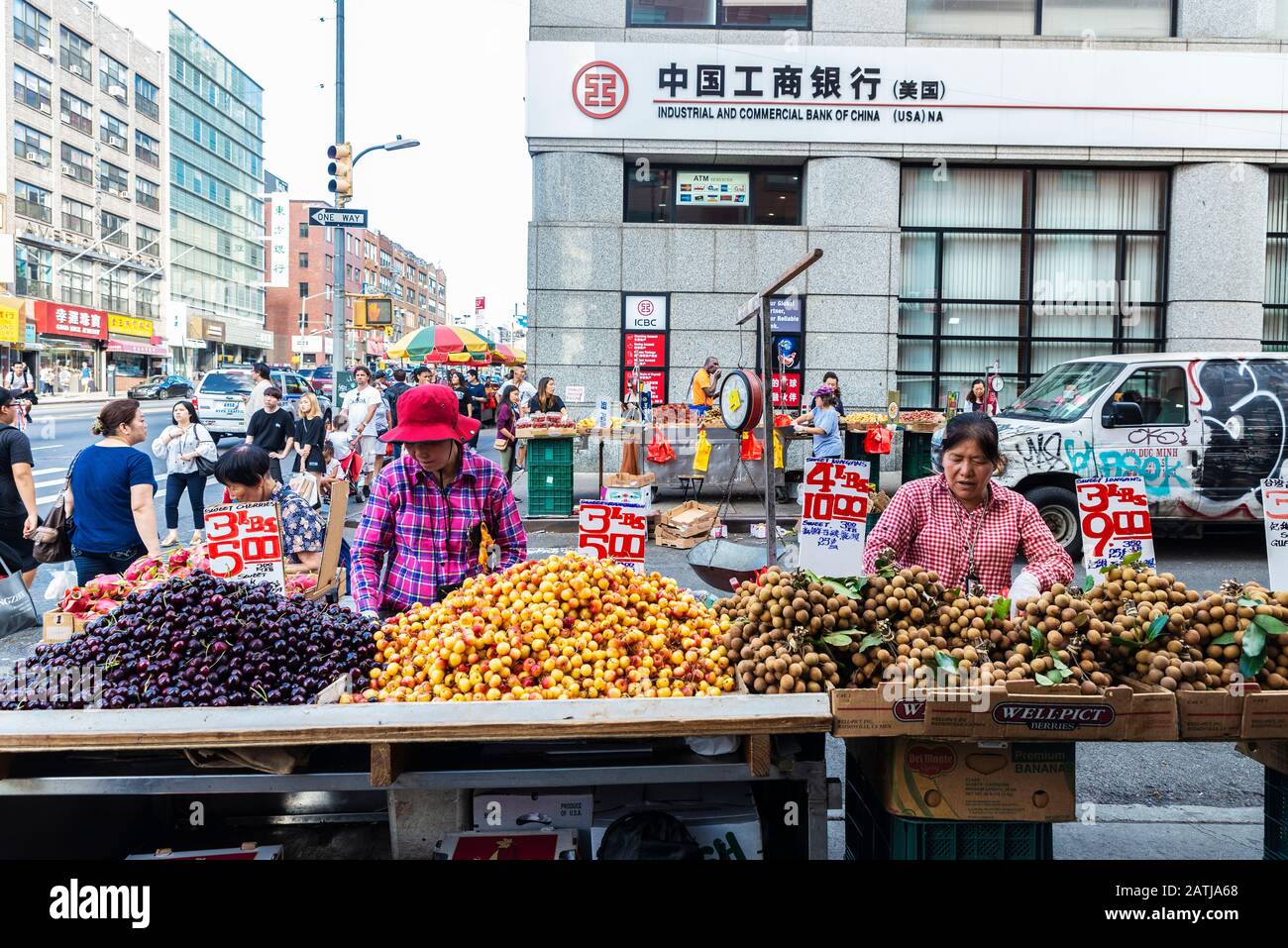 New York City, USA - August 2, 2018: Vendors in a flea market of fruit ...
