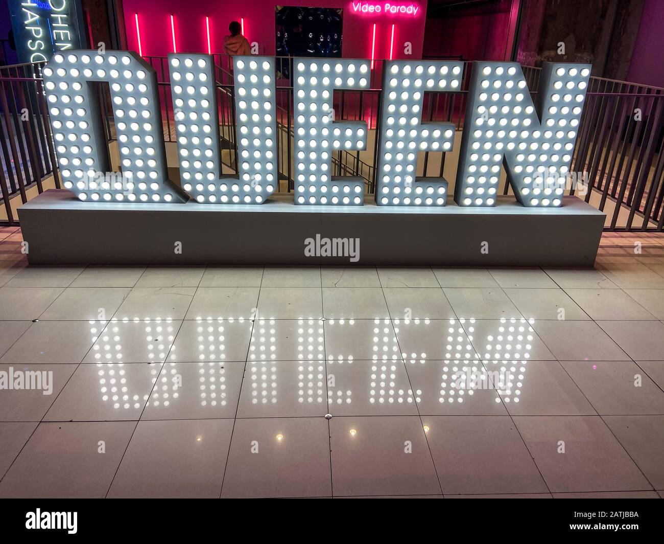 Queen band hi-res stock photography and images - Alamy