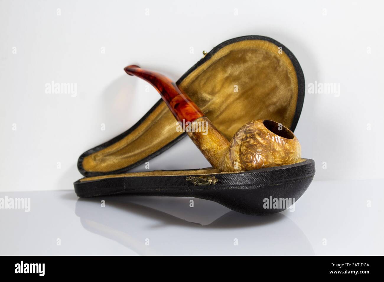 White box pipe hi-res stock photography and images - Alamy