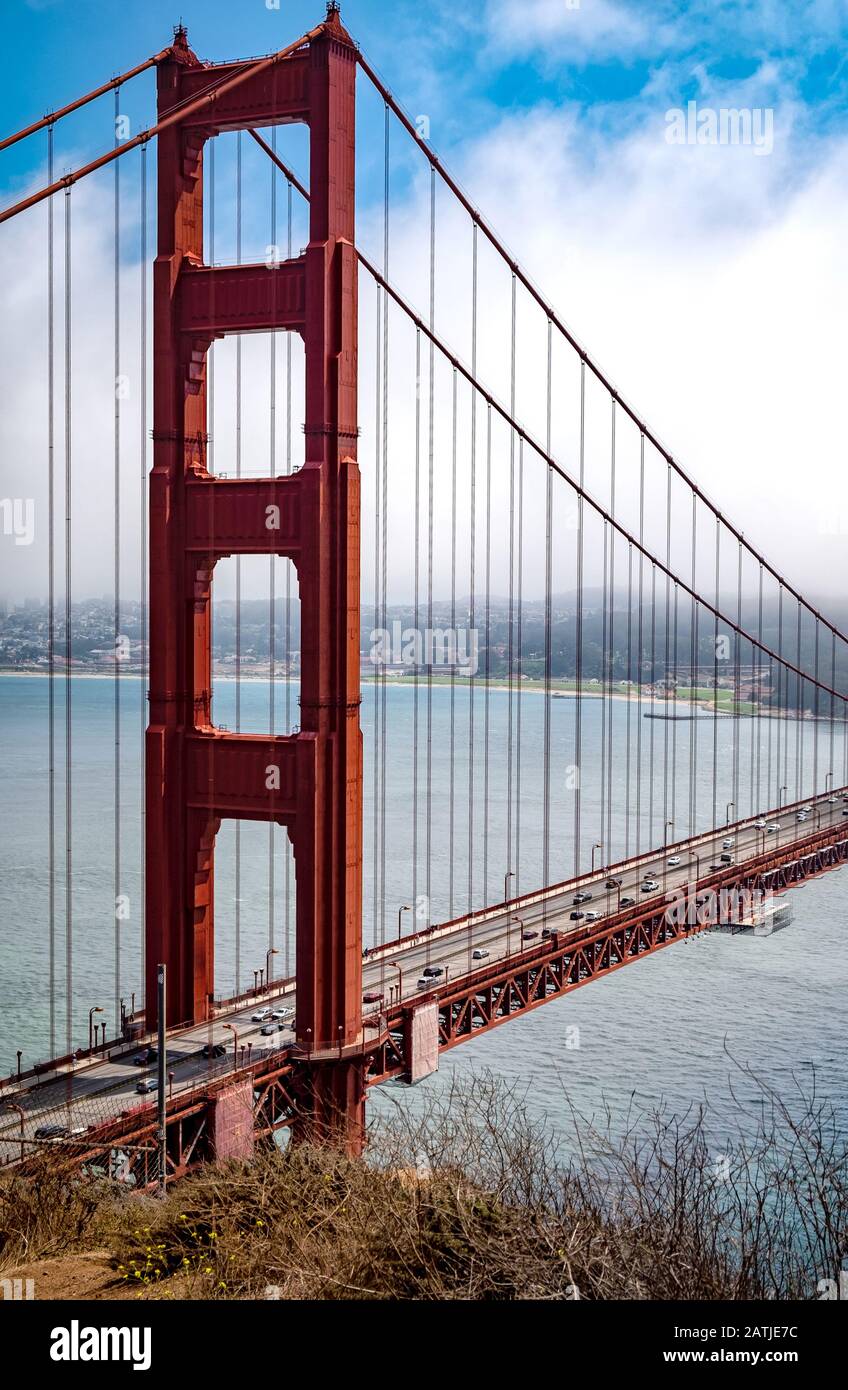 Golden gate bridge structure hi-res stock photography and images - Alamy