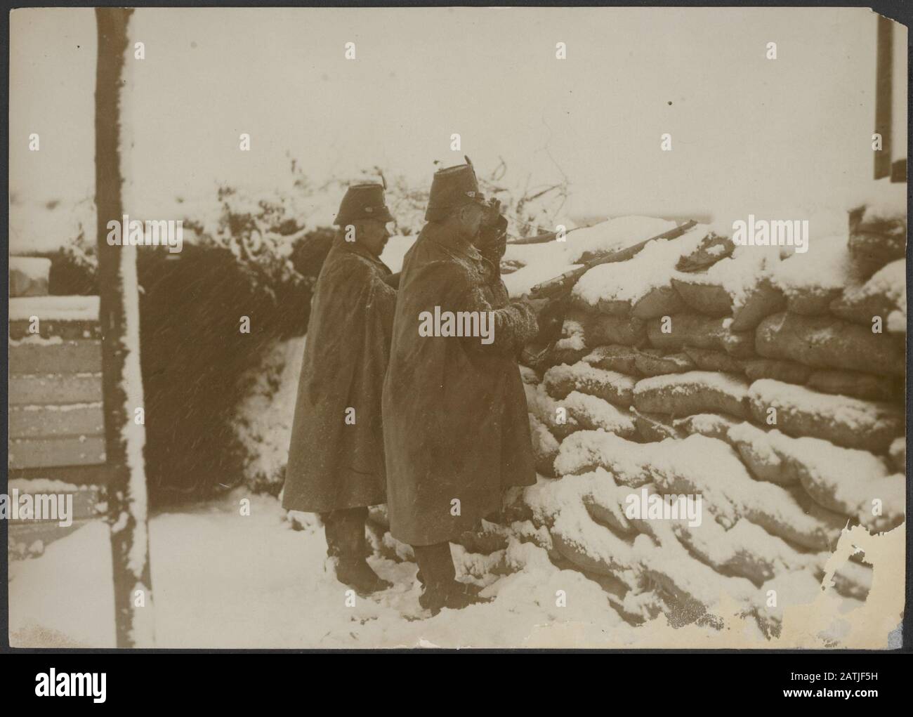 Description: Armed soldiers of the Central Powers behind a parapet in ...