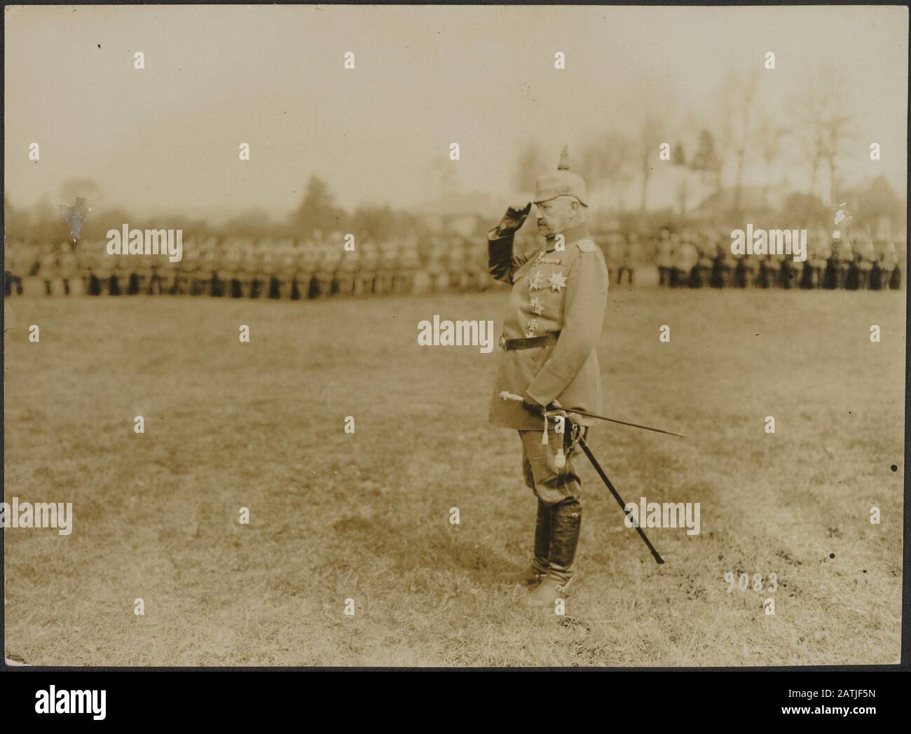 Description: General Field Marshal von Hindenburg bei signals ...