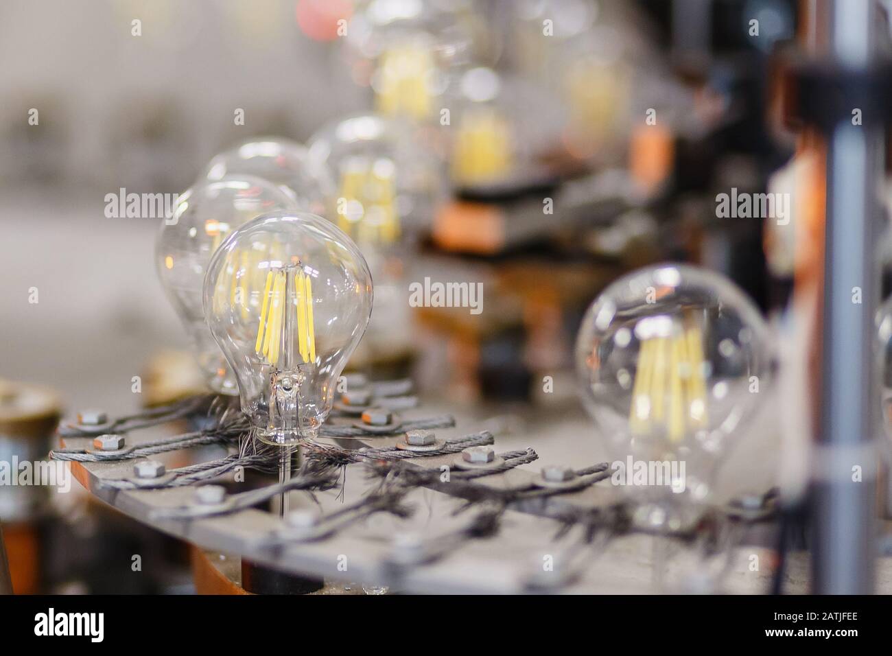 Automated workshop conveyor for production of glass lamps bulbs factory ...