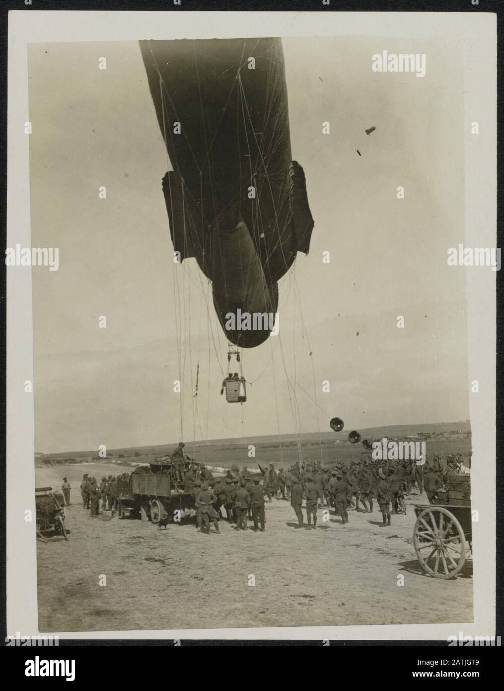 Captive balloon ascending hi-res stock photography and images - Alamy