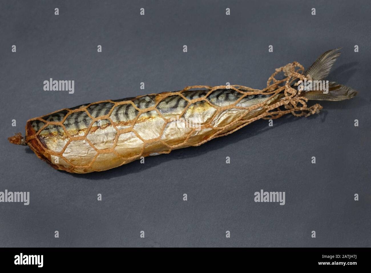 Headless fish hi-res stock photography and images - Alamy