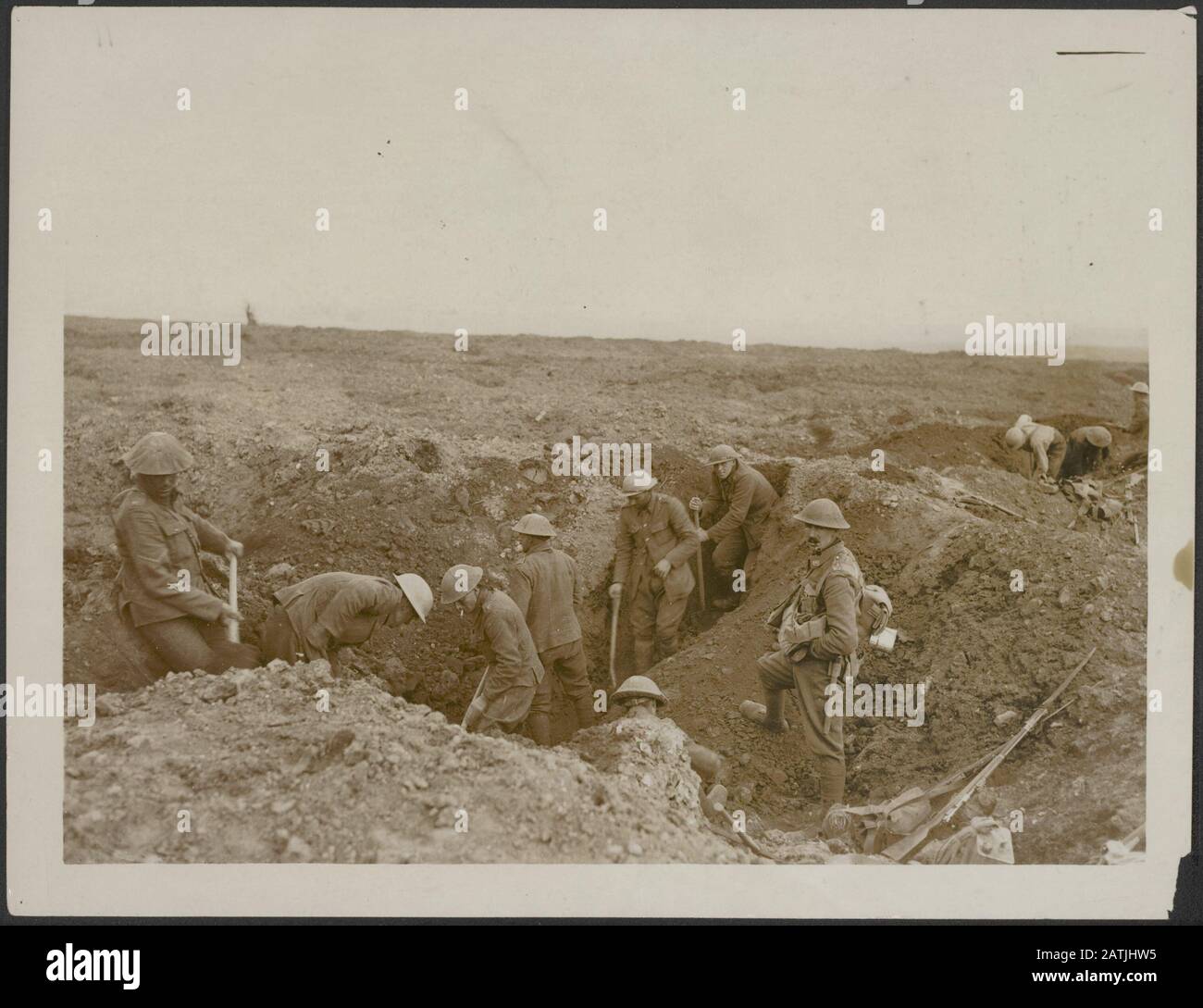 The British advance in the West Description: Near Martinpuich. Making ...