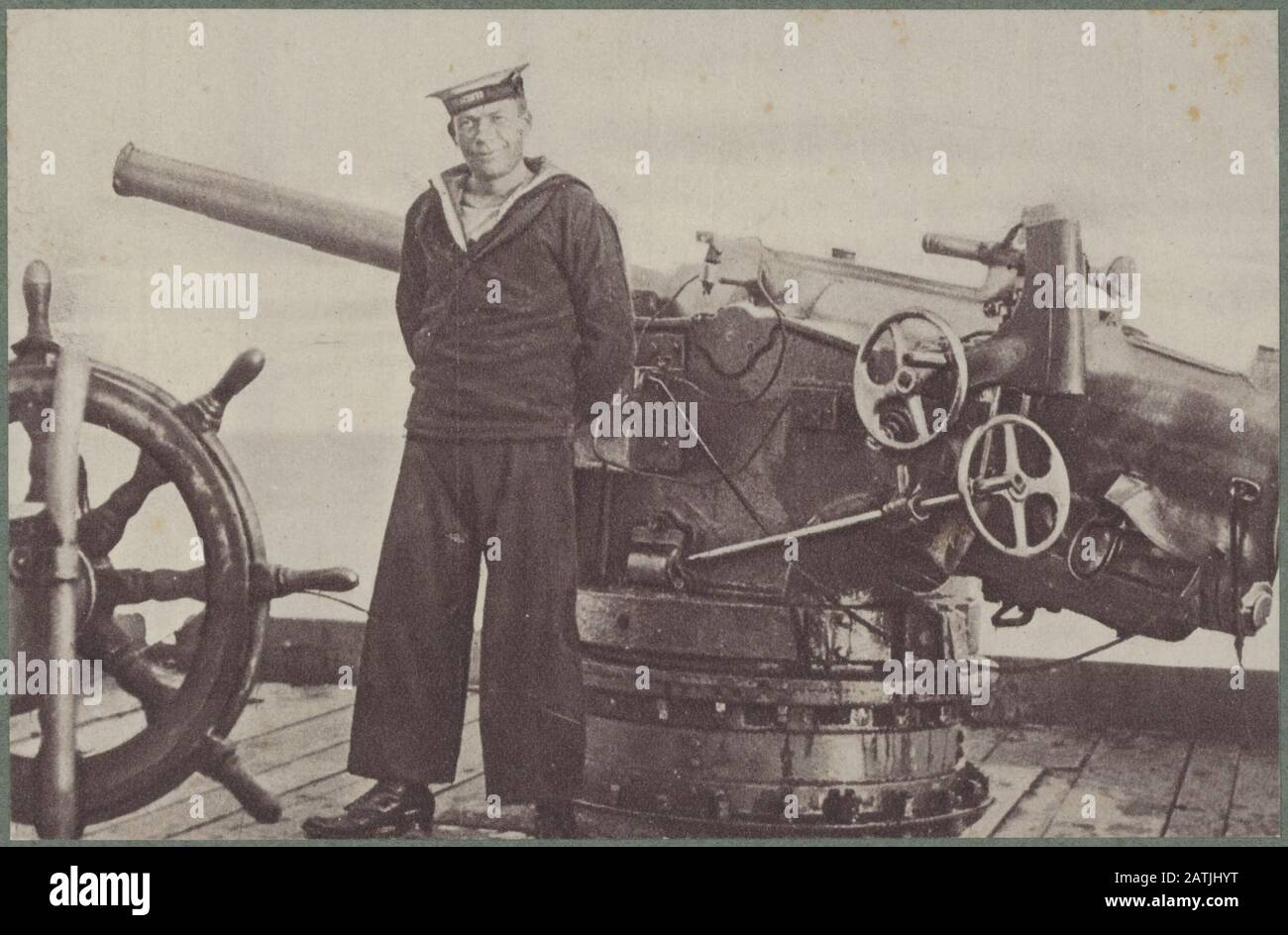 Rapid fire weapon hi-res stock photography and images - Alamy