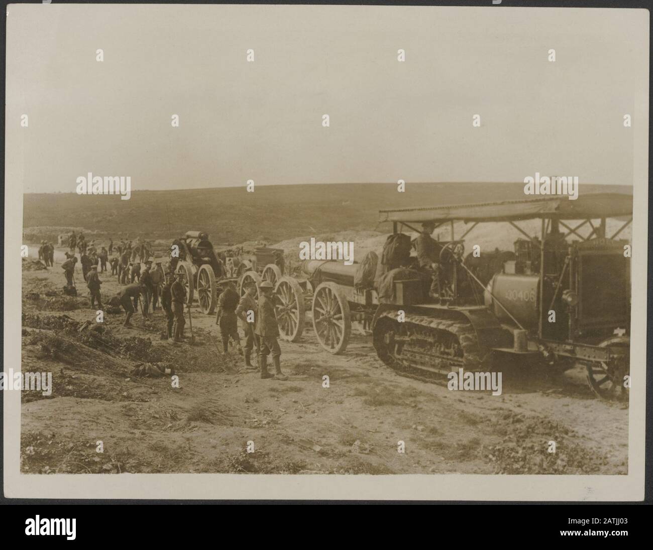 Canadian troops wwi hi-res stock photography and images - Alamy