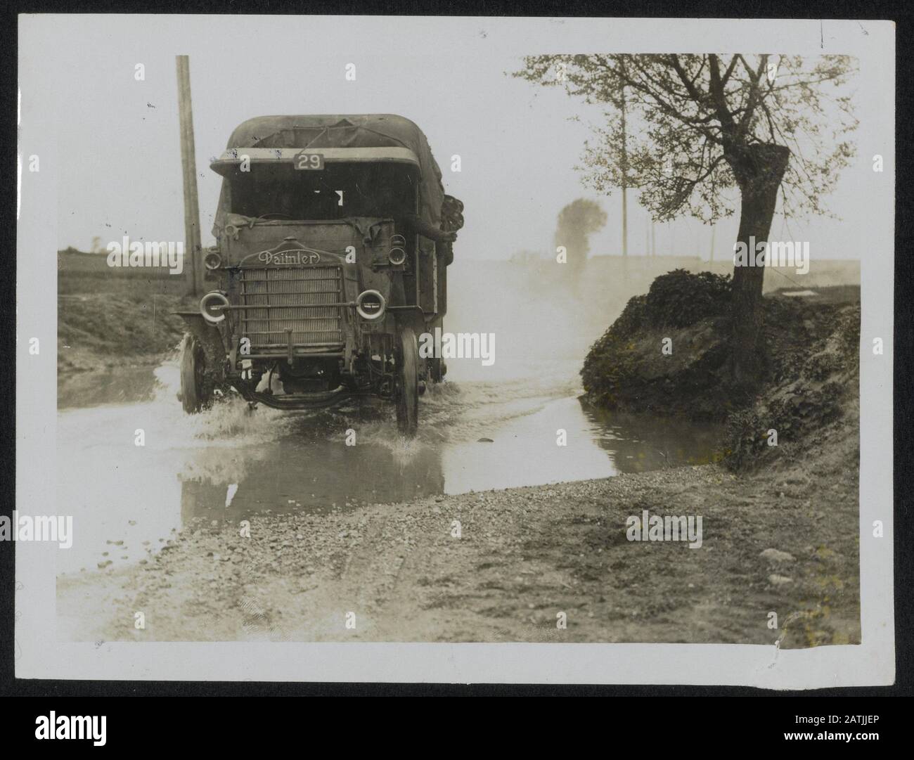 Truck fronts hi-res stock photography and images - Alamy