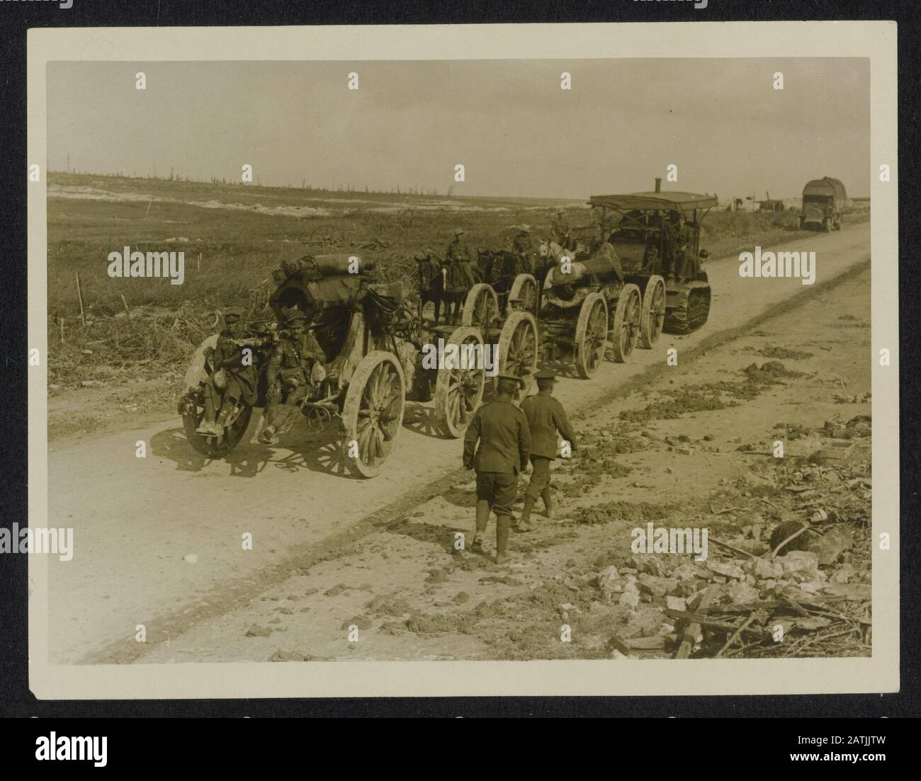 Artillery barrage wwi hi-res stock photography and images - Alamy