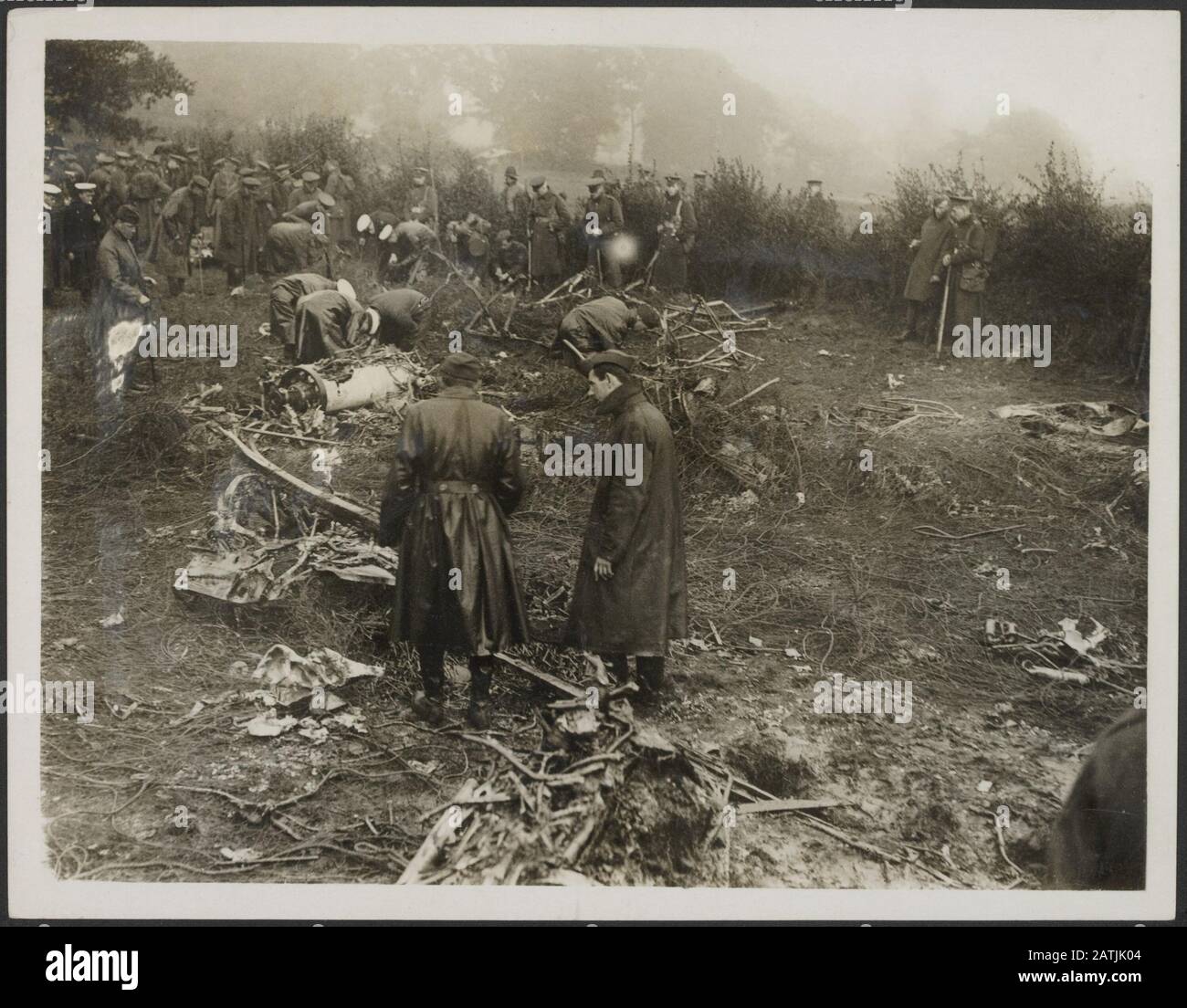 Zeppelin bomber hi-res stock photography and images - Alamy