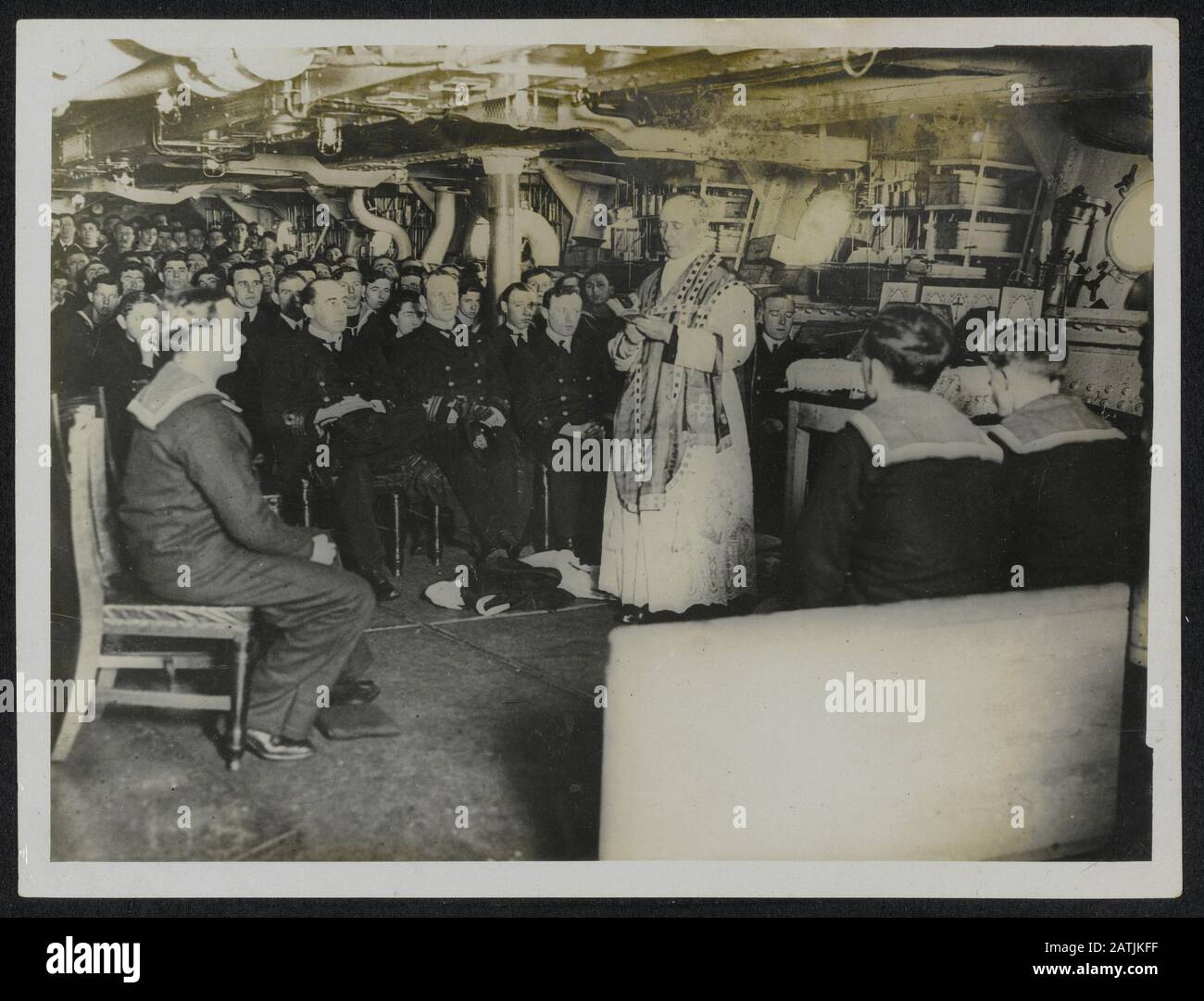 Wartime catholic mass hi-res stock photography and images - Alamy