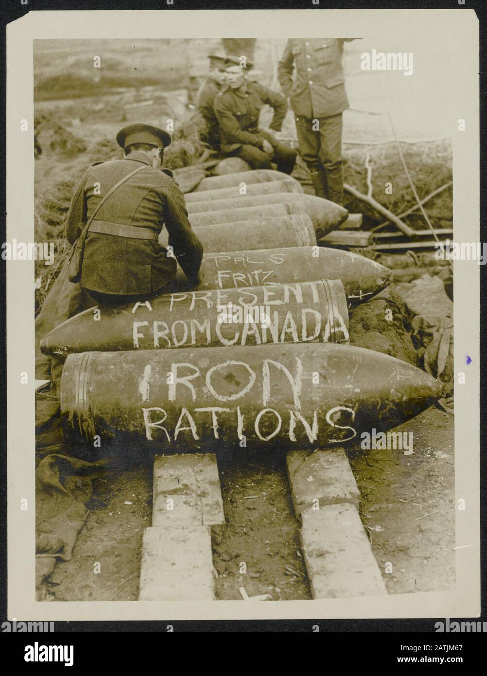 15 inch german shells hi-res stock photography and images - Alamy