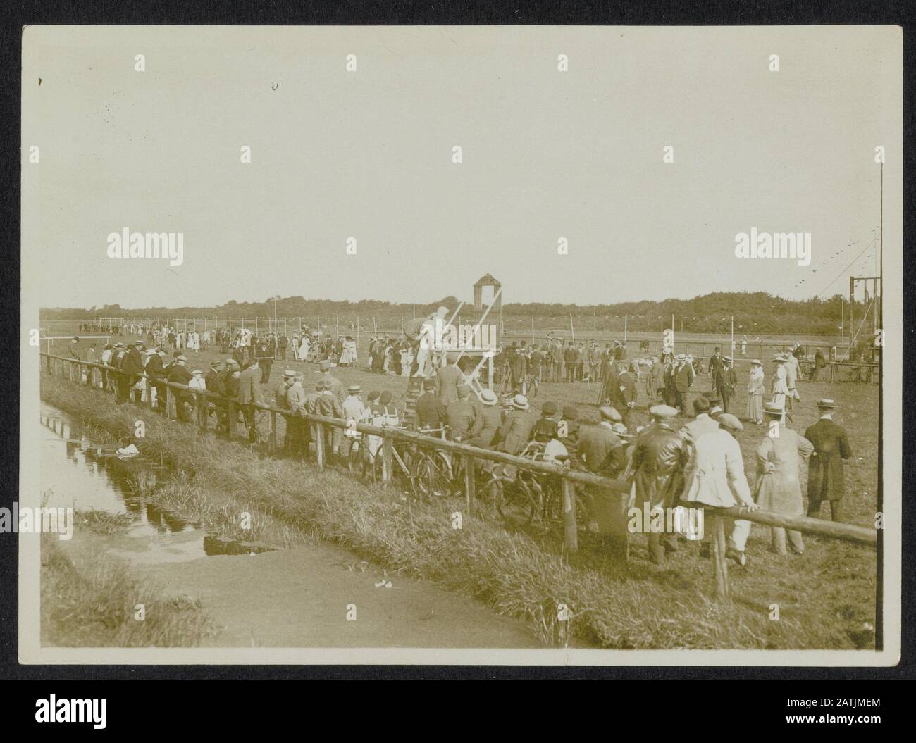Wwi festivities hi-res stock photography and images - Alamy
