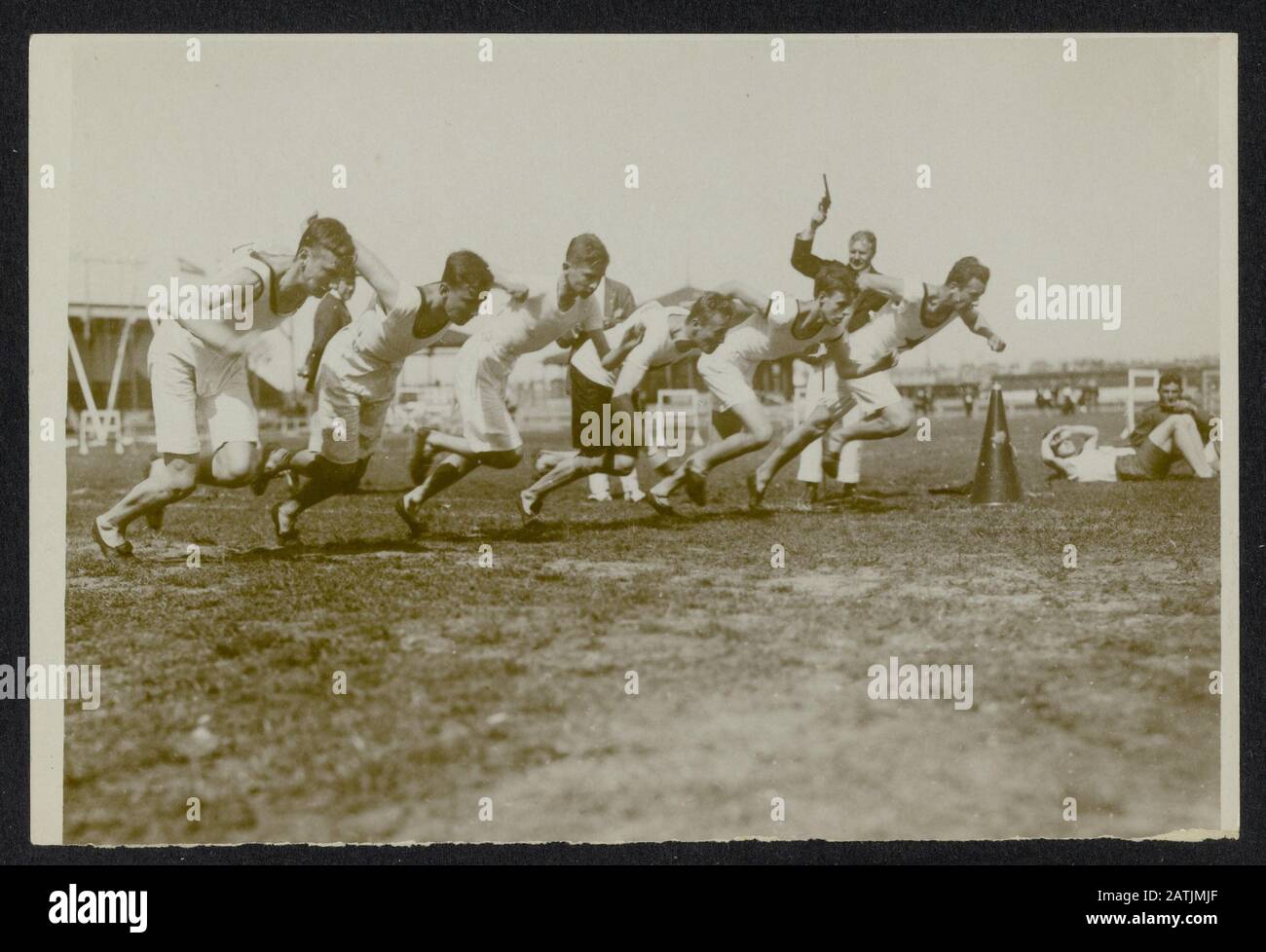 Description: Sport, running date: {1914-1918} Location: Netherlands ...