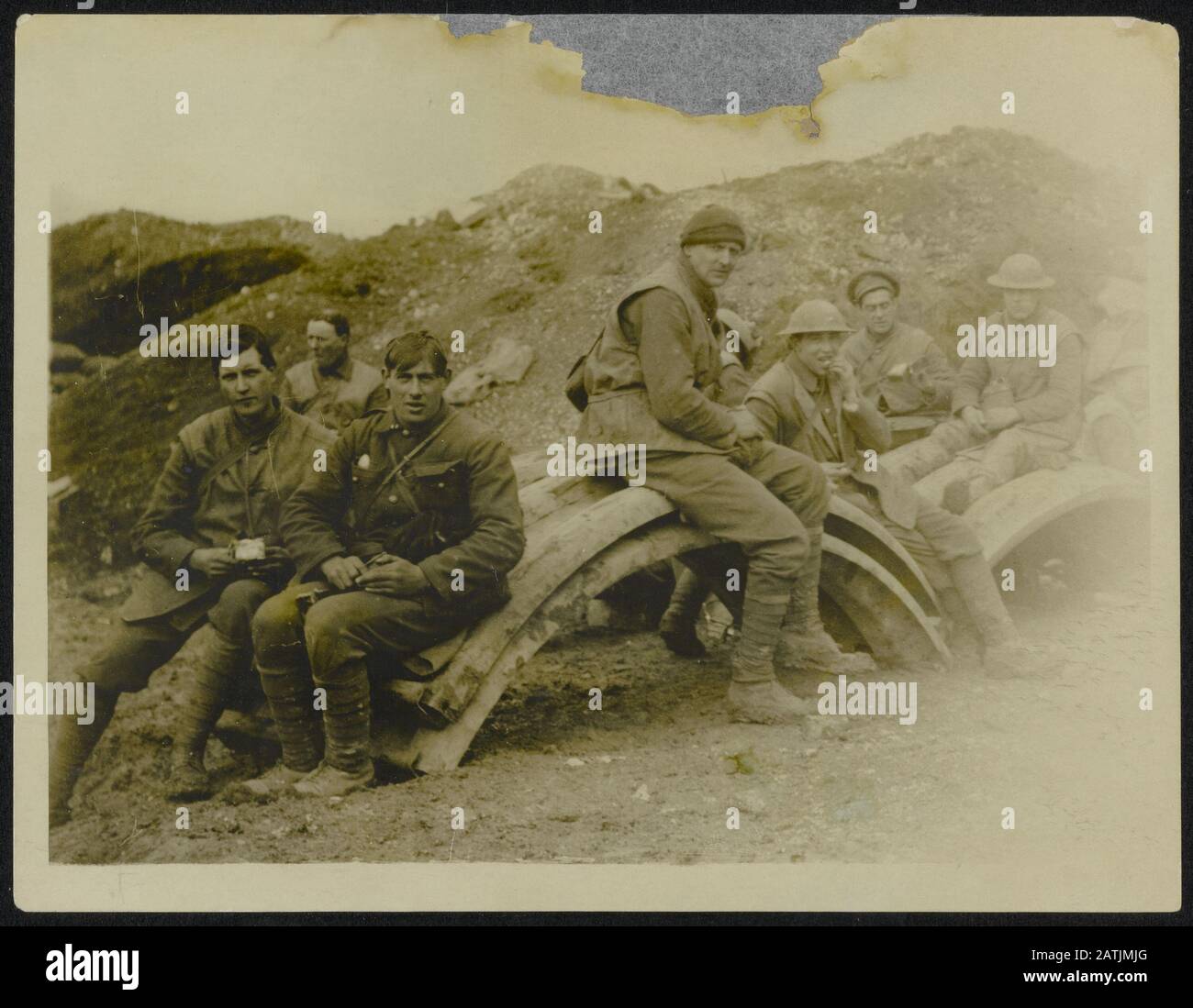 The British Western Front Description: A rest Whilst dugout building ...