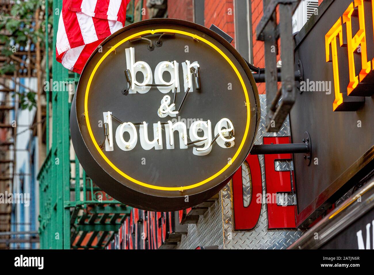 Lounge sign hi-res stock photography and images - Alamy