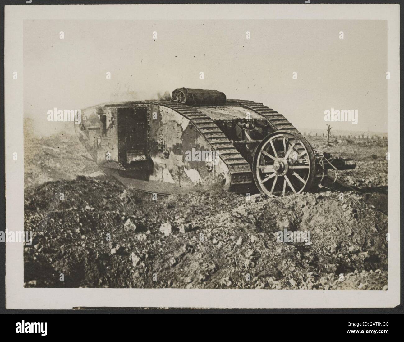 Description: The first official pictures of the wonderful British tanks ...