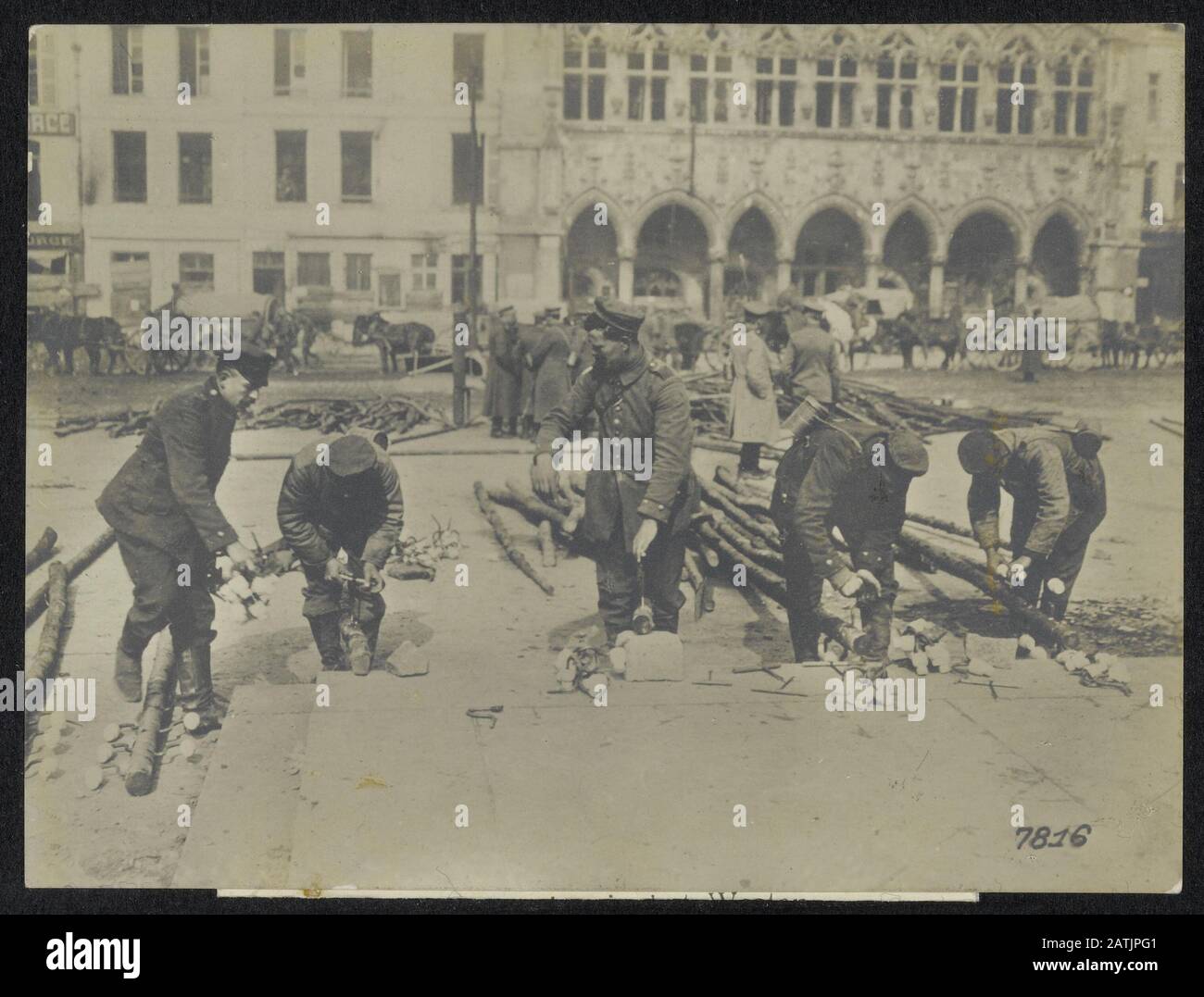 Battle of saint quentin hi-res stock photography and images - Alamy