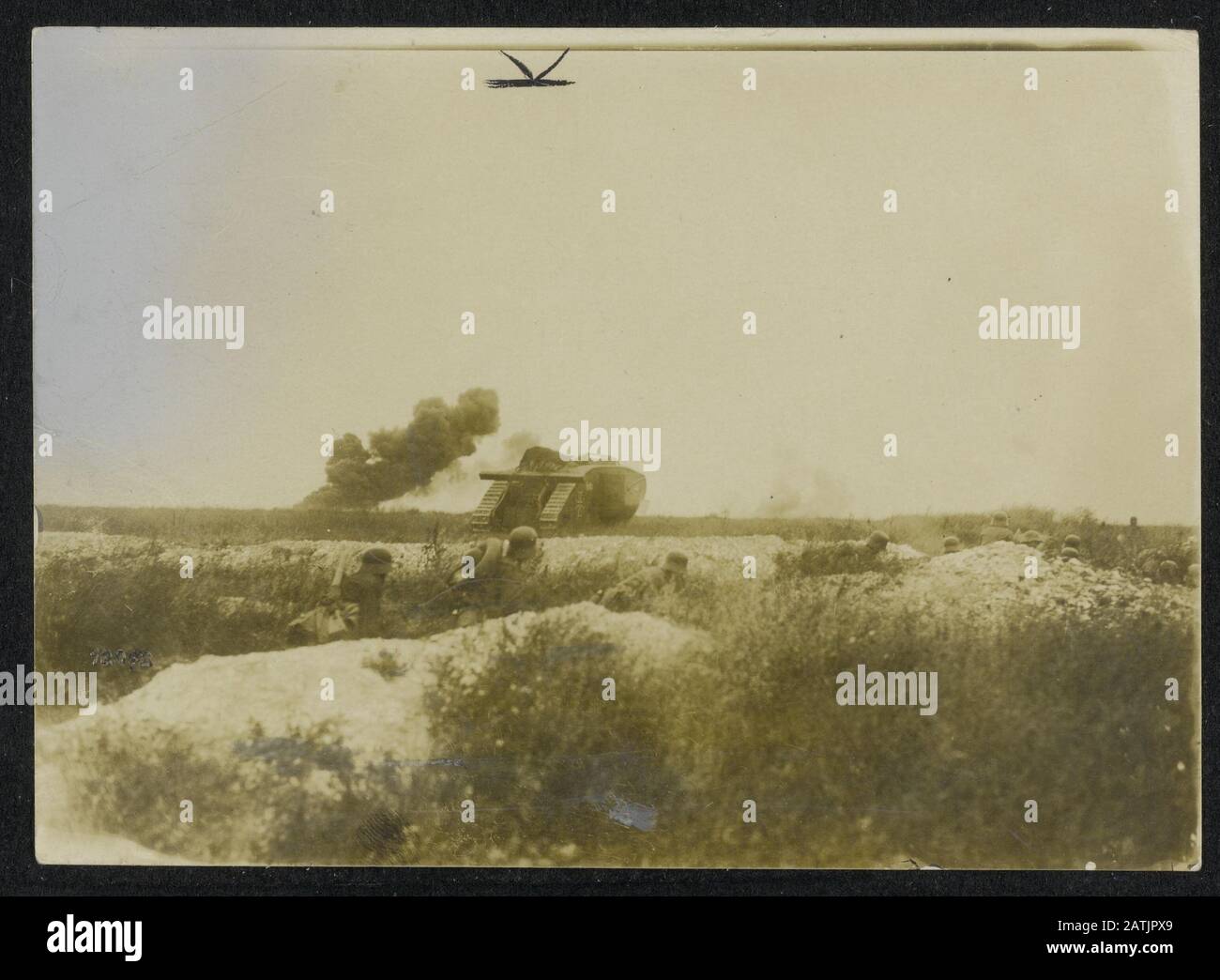 Combat tanks hi-res stock photography and images - Alamy