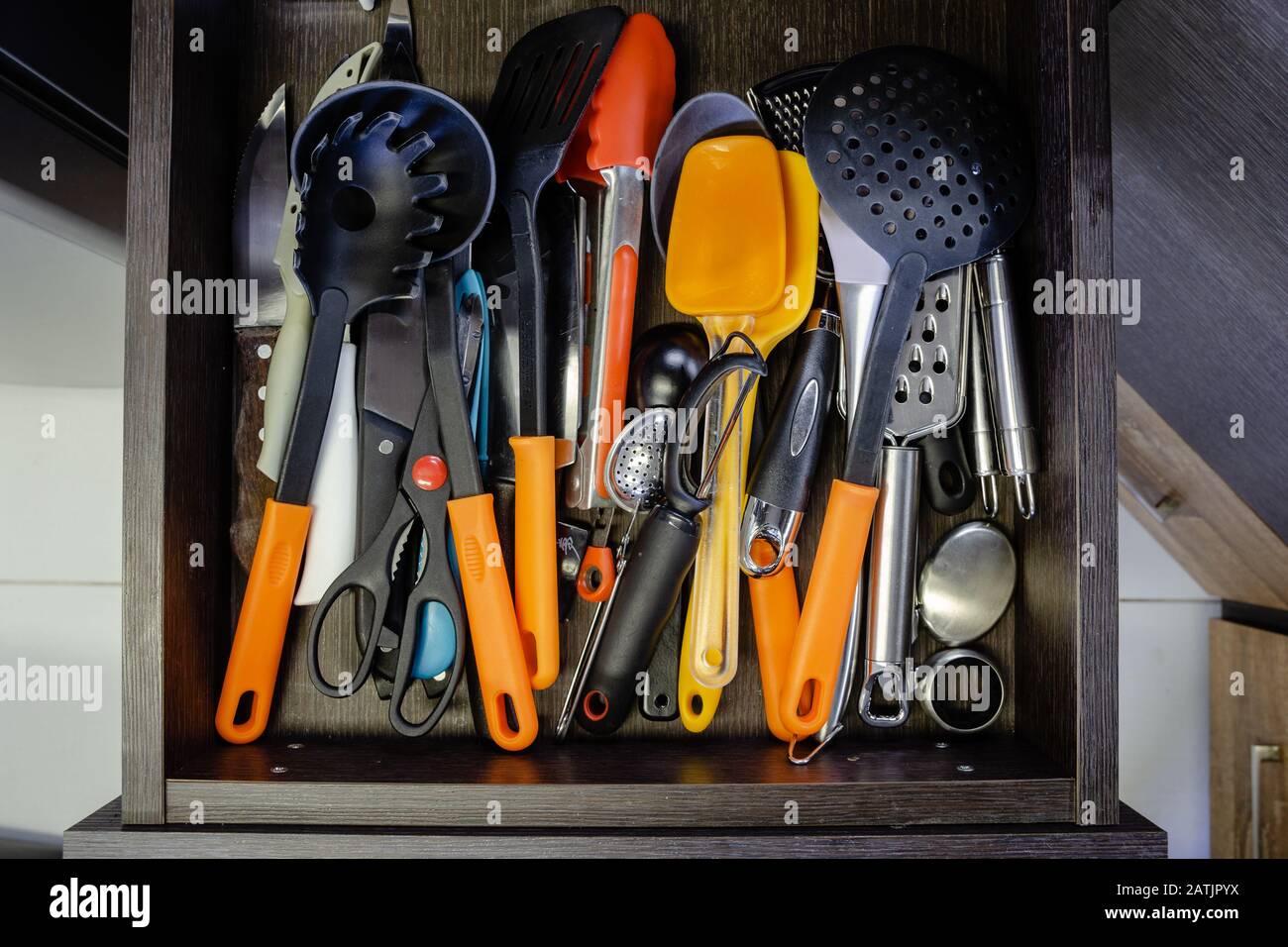 Untidy kitchen mess hi-res stock photography and images - Alamy