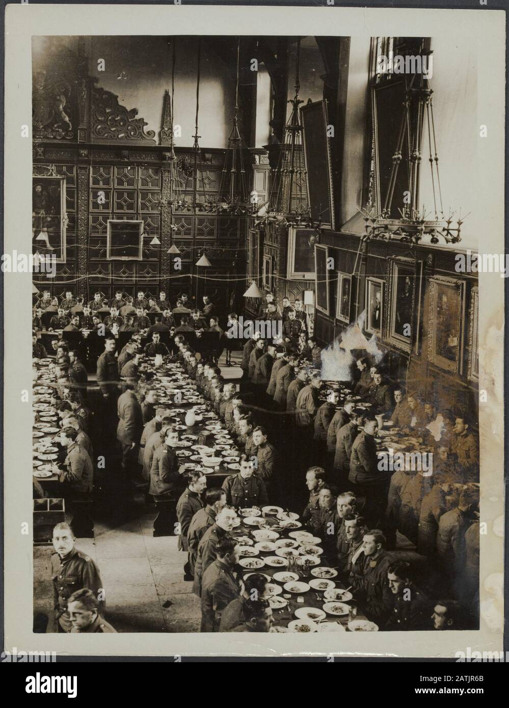 Meals wwi hi-res stock photography and images - Alamy