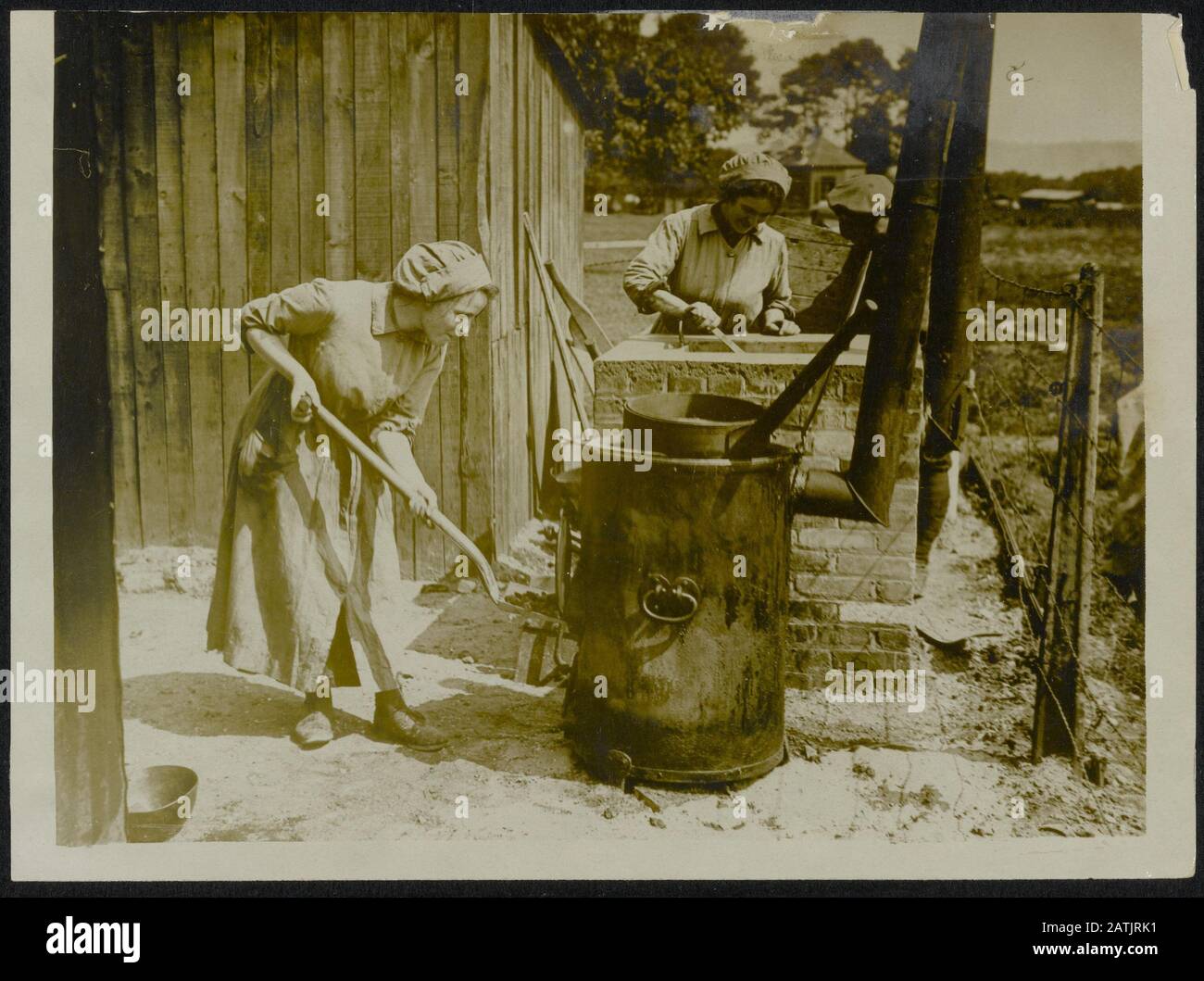 The British Western Front Description: Work of the WAAC [Women's Army ...