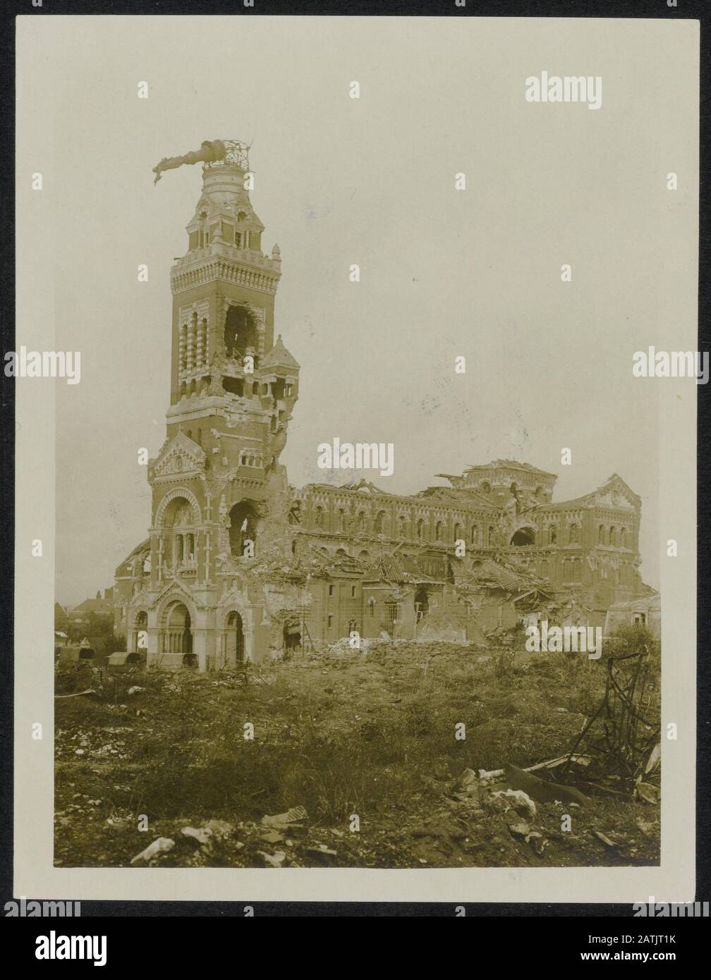 Battlefield churches hi-res stock photography and images - Alamy