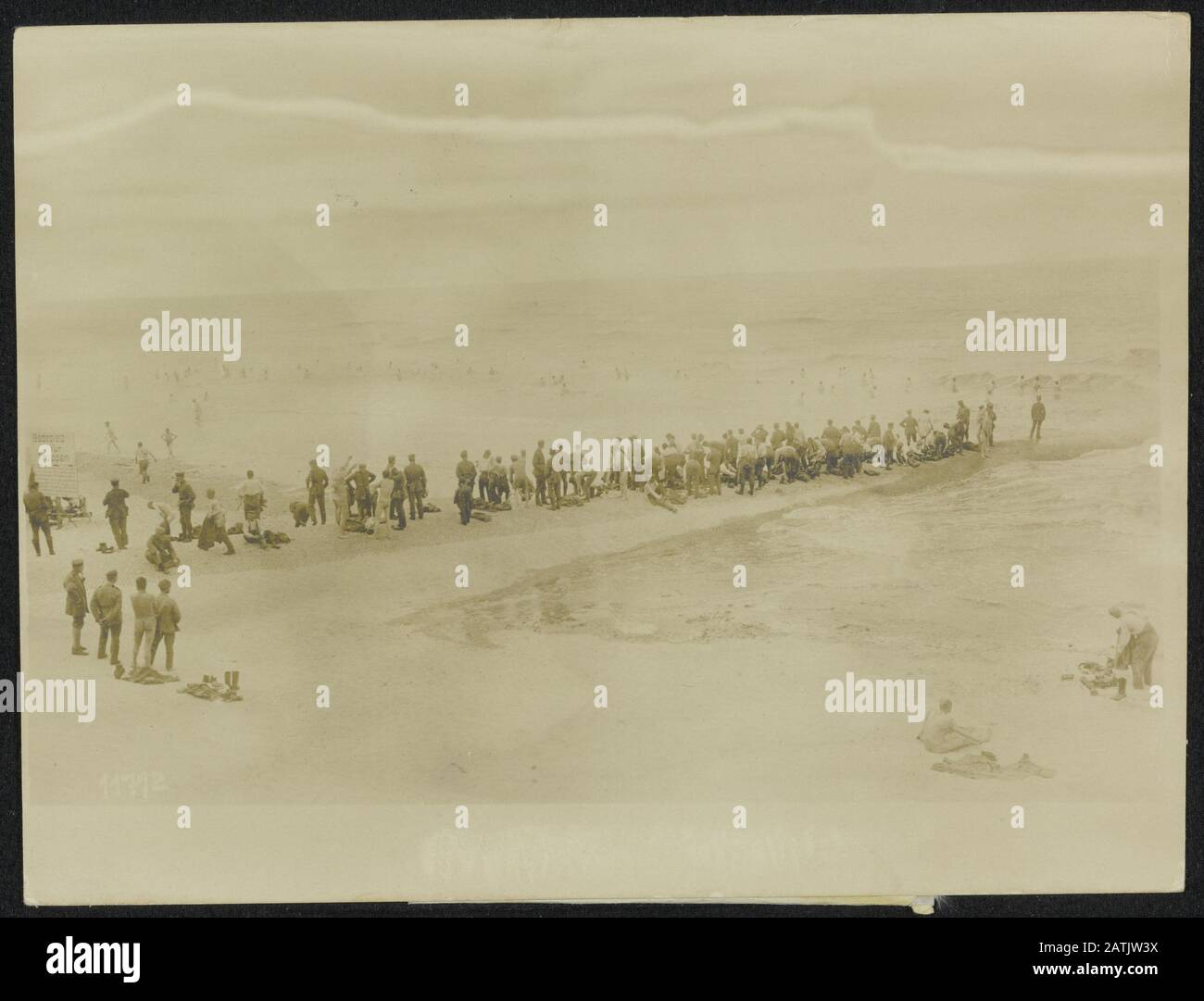 Soldiers bathing hi-res stock photography and images - Alamy