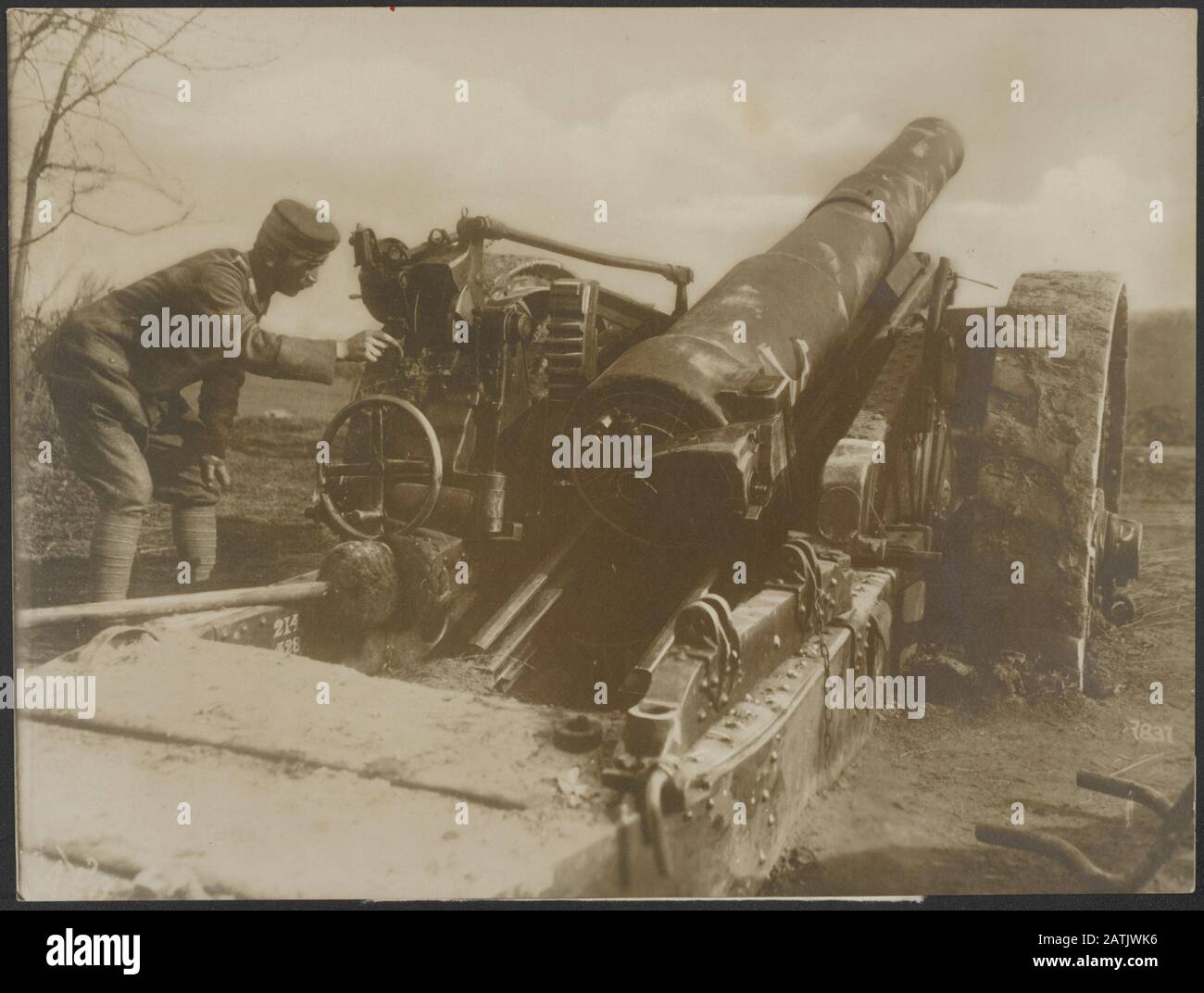 The great battle in the West Description: At Ham conquered Anglo heavy ...