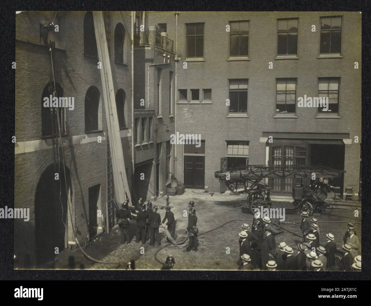 War exercises hi-res stock photography and images - Alamy