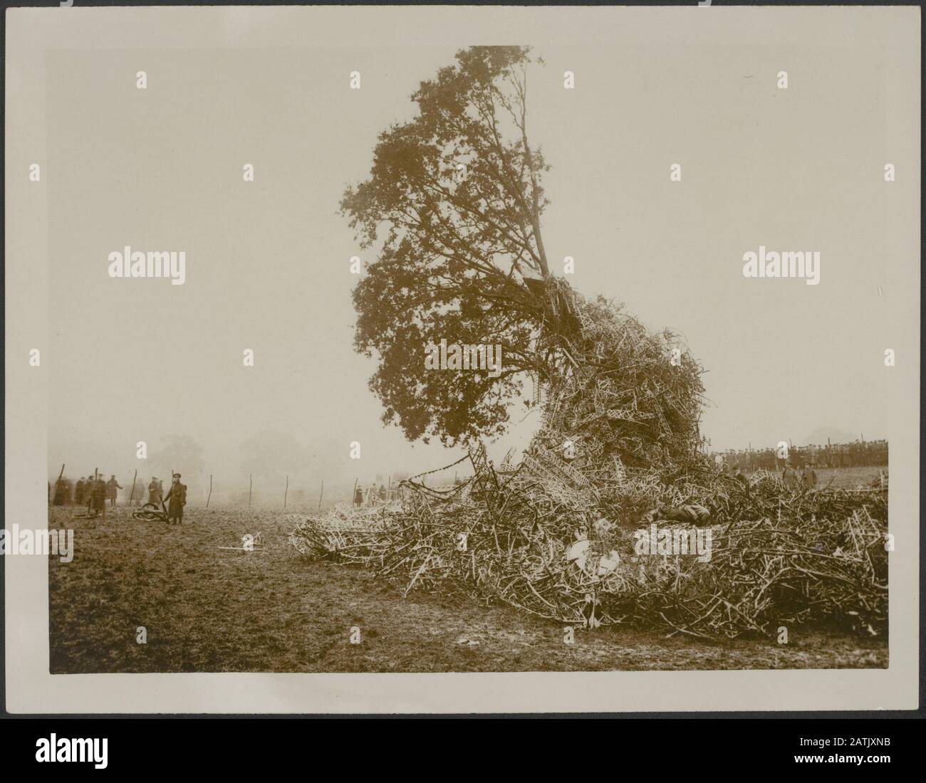British down zeppelin hi-res stock photography and images - Alamy