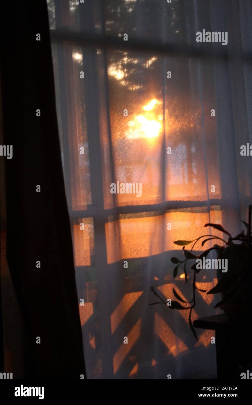 Shadow lines from window hi-res stock photography and images - Alamy