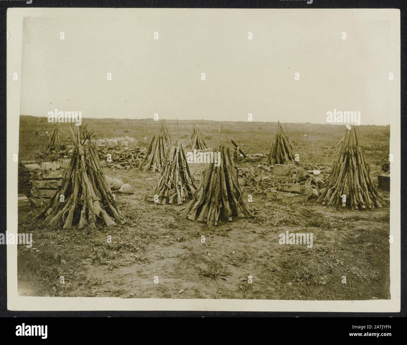 Battlefield advance hi-res stock photography and images - Alamy