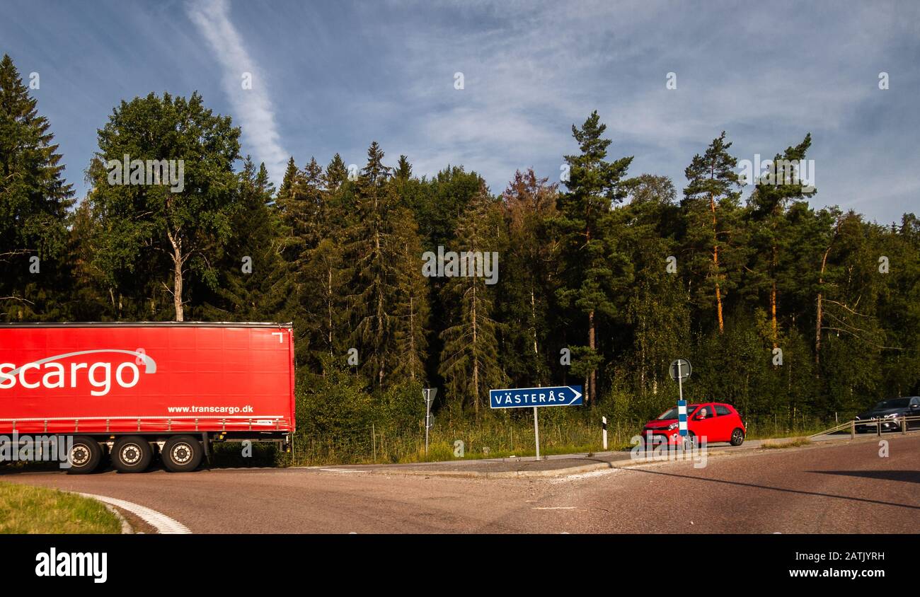 Roundabout exit hi-res stock photography and images - Alamy