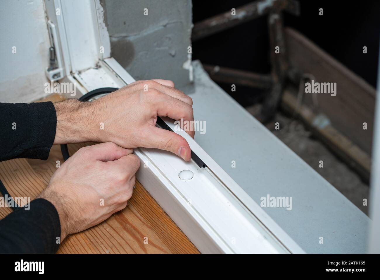 Professional master at repair and installation of windows, changes ...