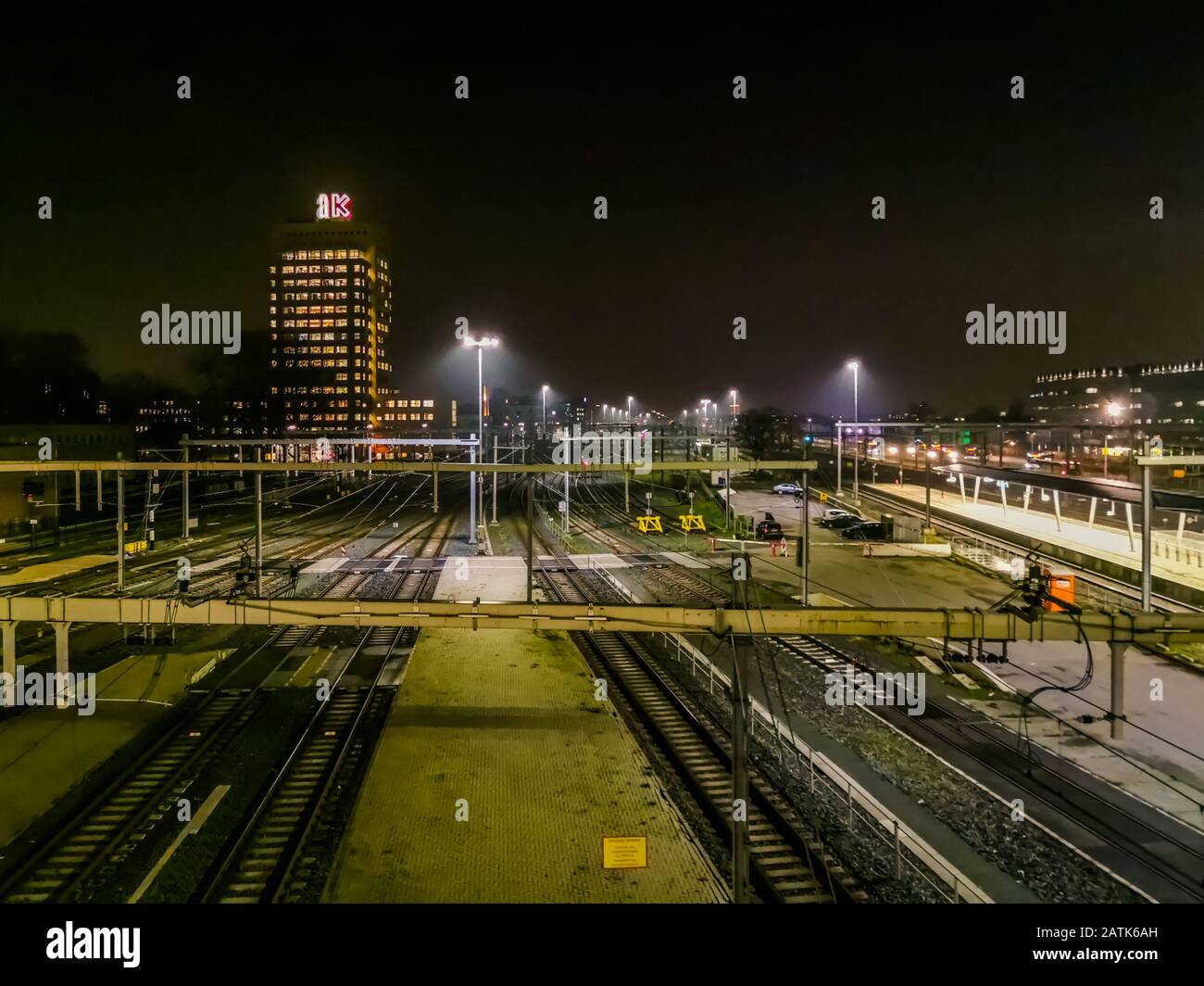 Utrecht central station hi-res stock photography and images - Alamy