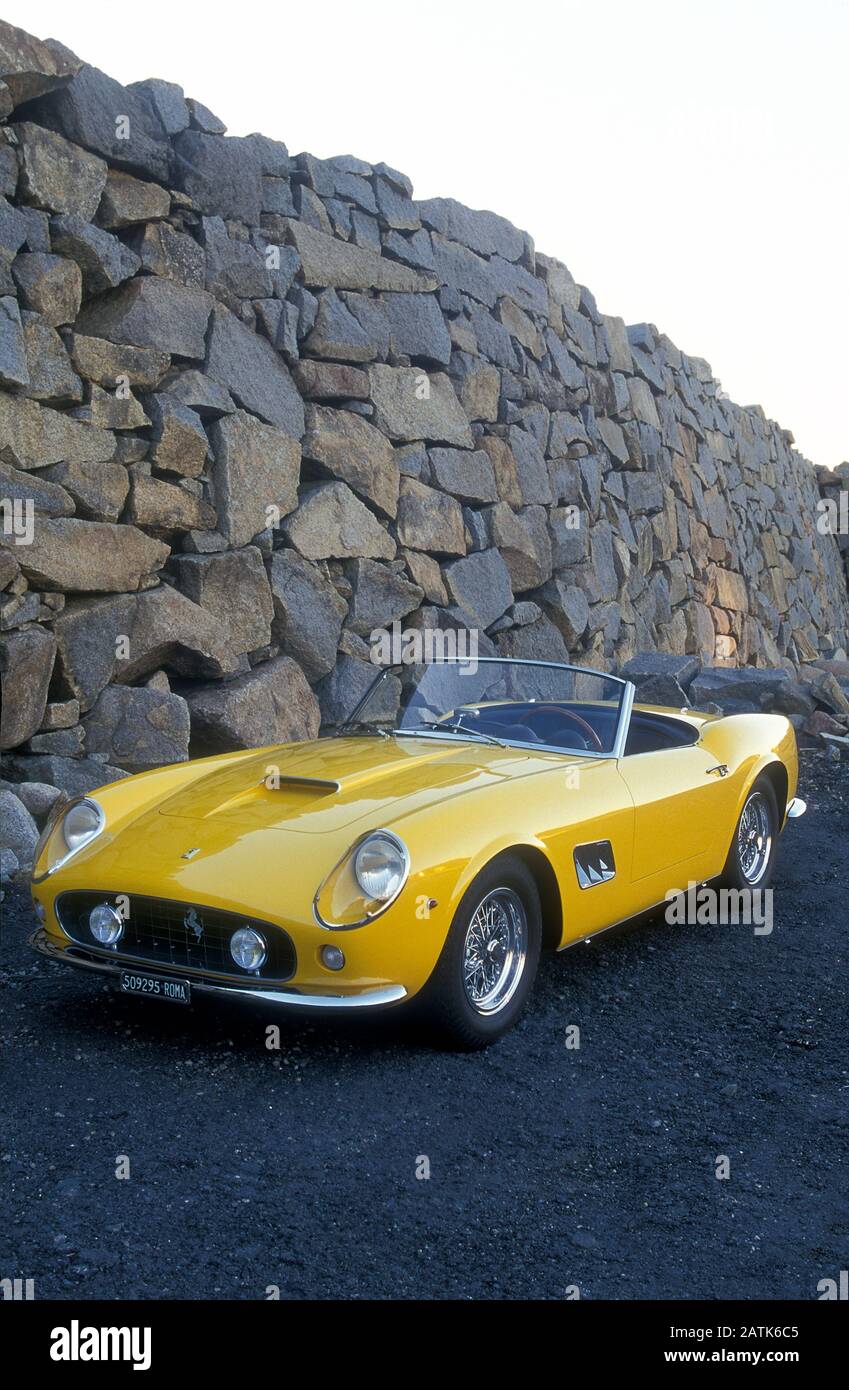 1962 Ferrari 250 California Spider SWB Stock Photo - Alamy