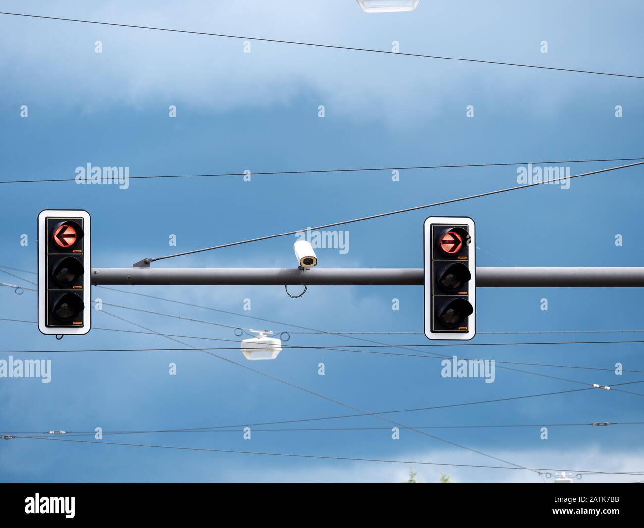Traffic light cctv camera hi-res stock photography and images - Alamy