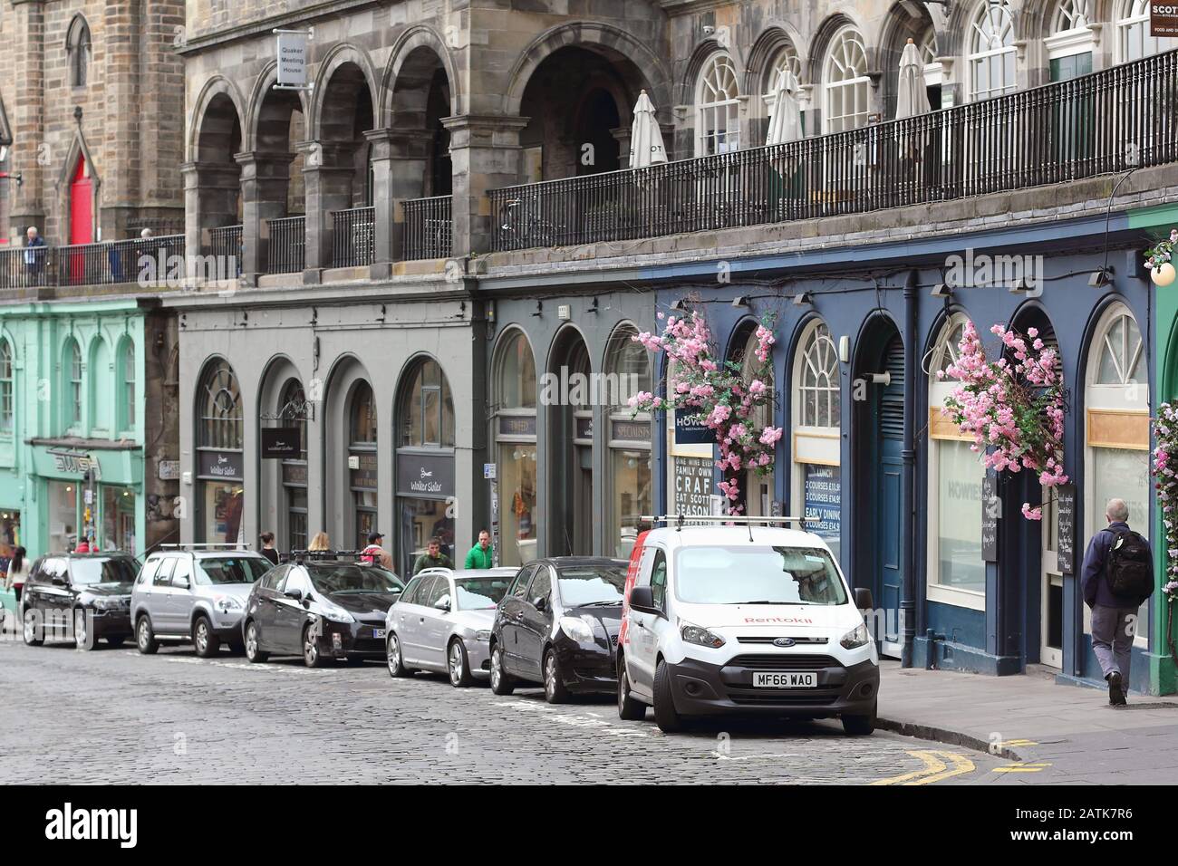 The famous Victoria Street in the Old Town of Edinburgh Stock Photo - Alamy