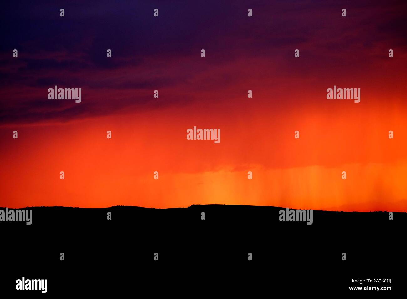 Extreme weather pouring rain storm hi-res stock photography and images ...