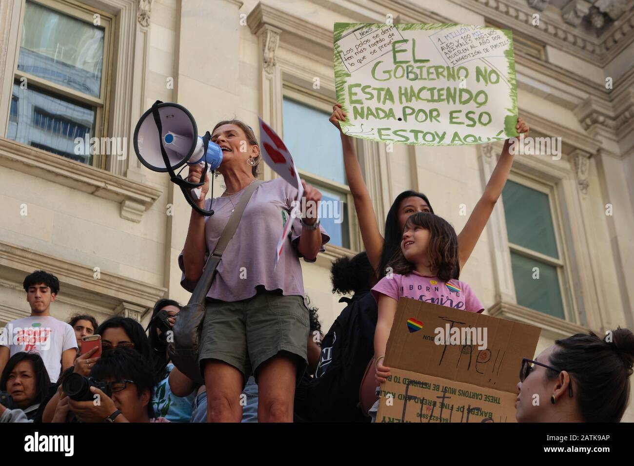 Nys signs hi-res stock photography and images - Alamy