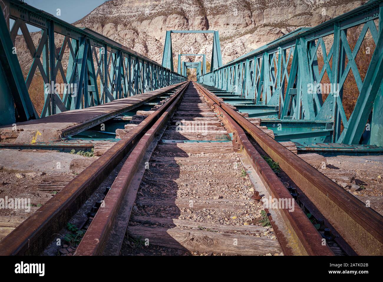 Disused train tracks hi-res stock photography and images - Alamy