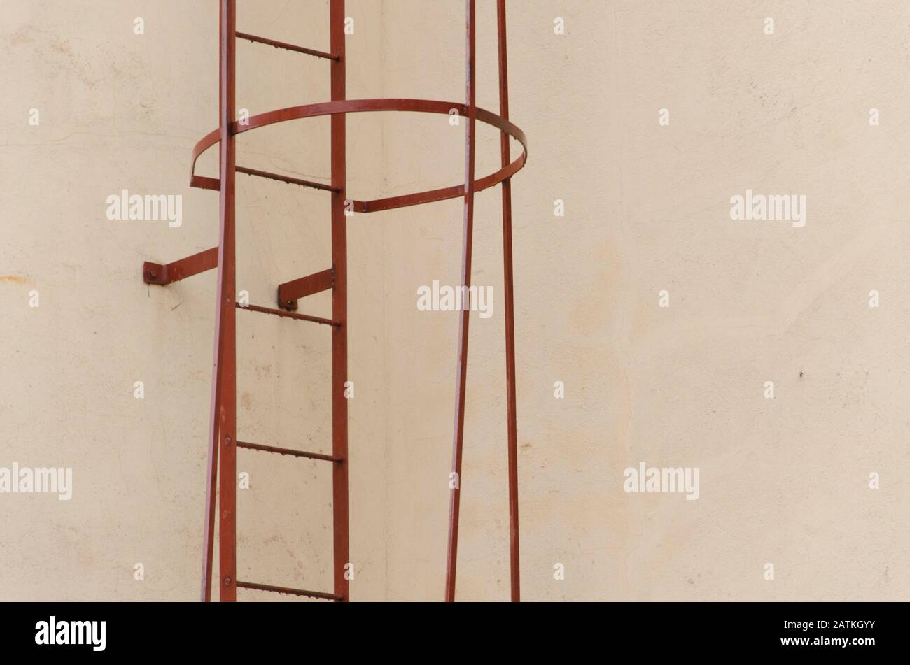 Red wall ladder hi-res stock photography and images - Alamy